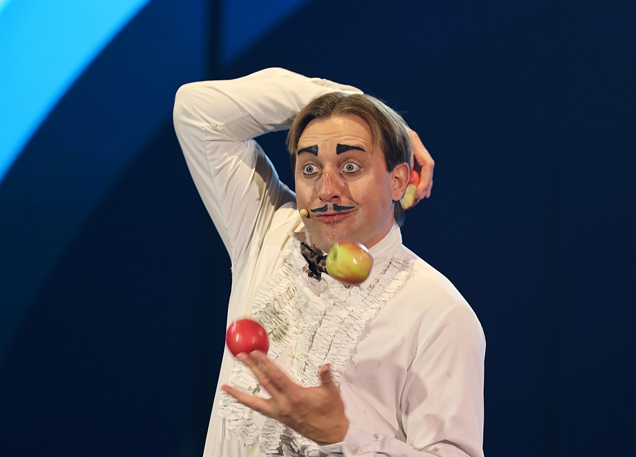 "Coperlin" im Europa-Park: Dustin Nicolodi verzaubert das Publikum ...